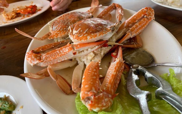 5 Most Popular Batam Seafood Restaurants You Must Visit - BATAMFAST BLOG