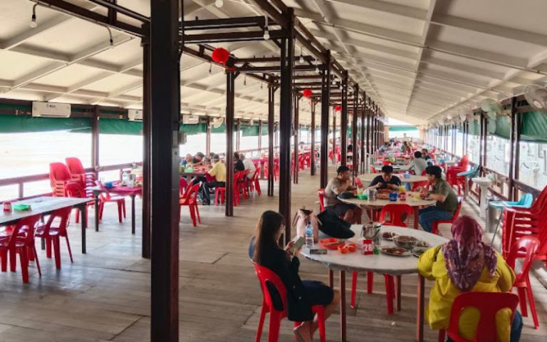 5 Most Popular Batam Seafood Restaurants You Must Visit - BATAMFAST BLOG